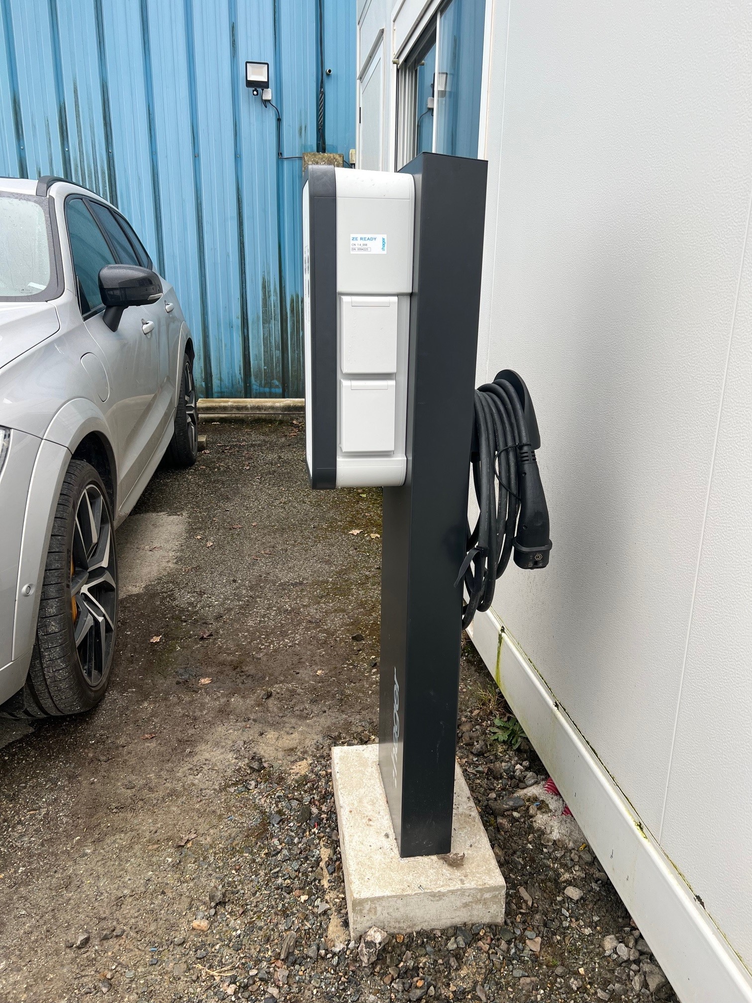 Pose d'une borne IRVE